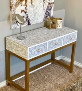 21 DIY Vanity Table Ideas For Organized Space - DIY Crafts