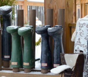 20 DIY Shoe Rack Plans You Can Build Today - DIY Crafts
