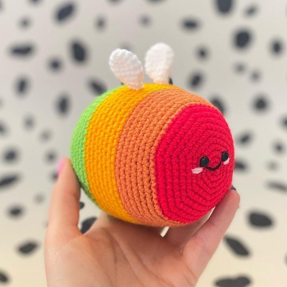 Crochet Rainbow Bee Pattern Free - DIY Crafts