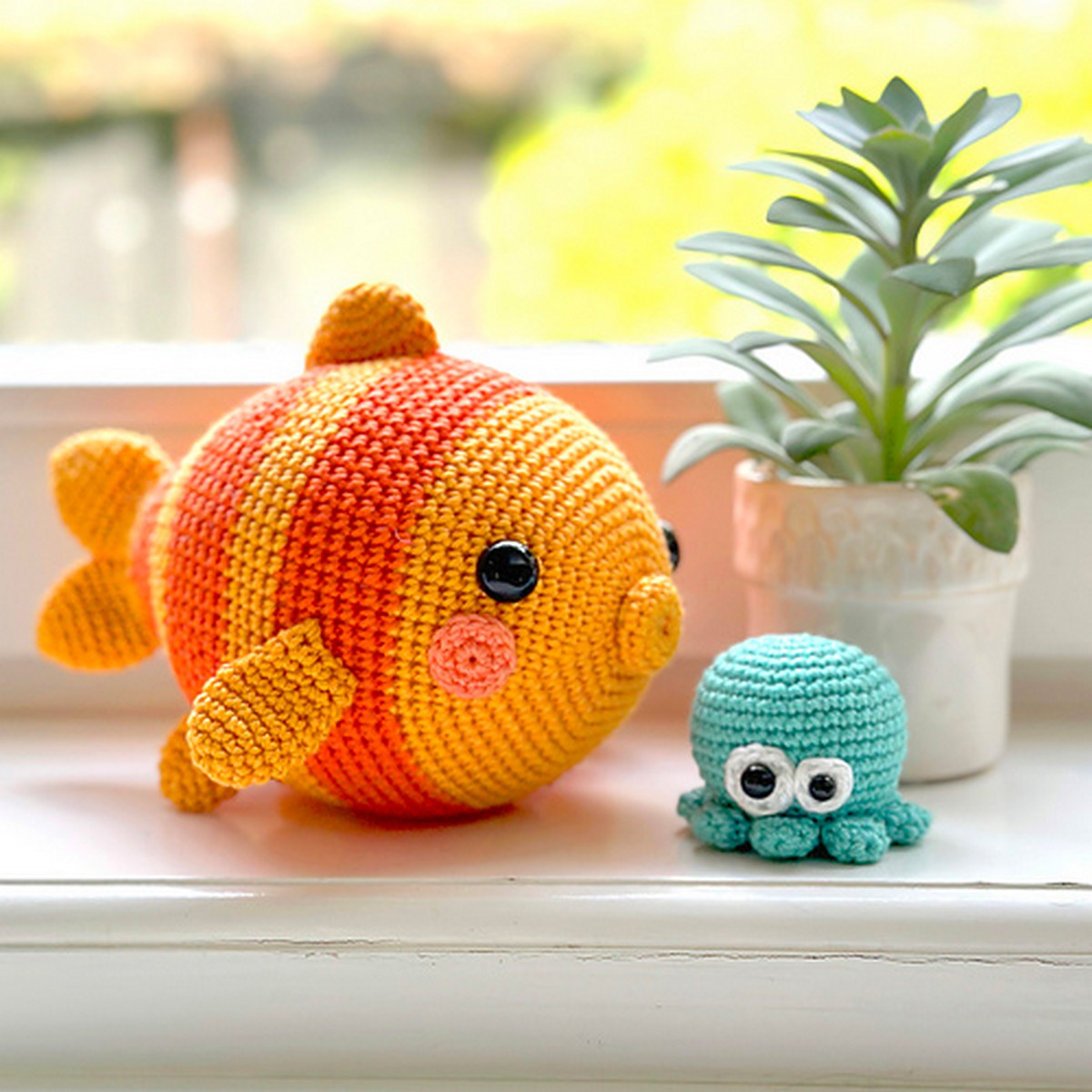 Crochet Fish Patterns For Aquatic Gifts & Decorations - DIY Crafts