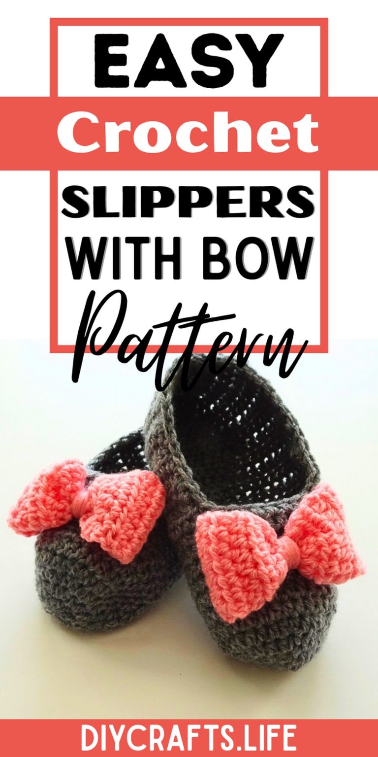 Crochet Slippers with Stylish Bow Accents - DIY Crafts