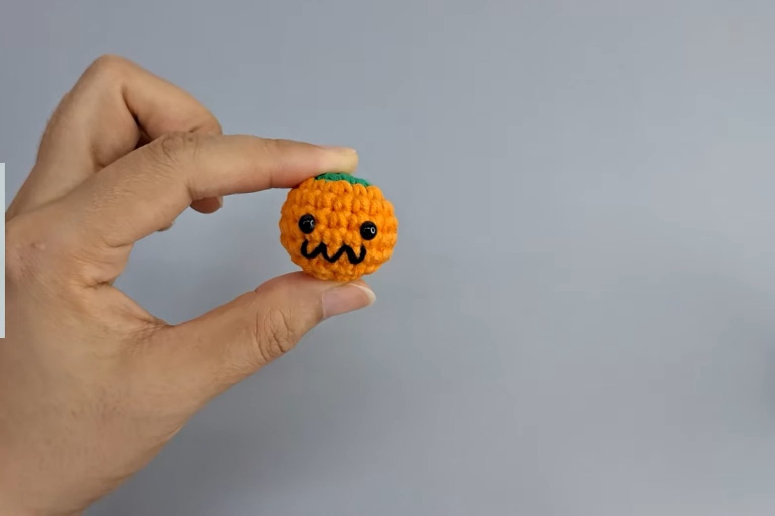 Crochet Mini Halloween Keychains – Pumpkins, Cats, and Candy Corn - DIY ...