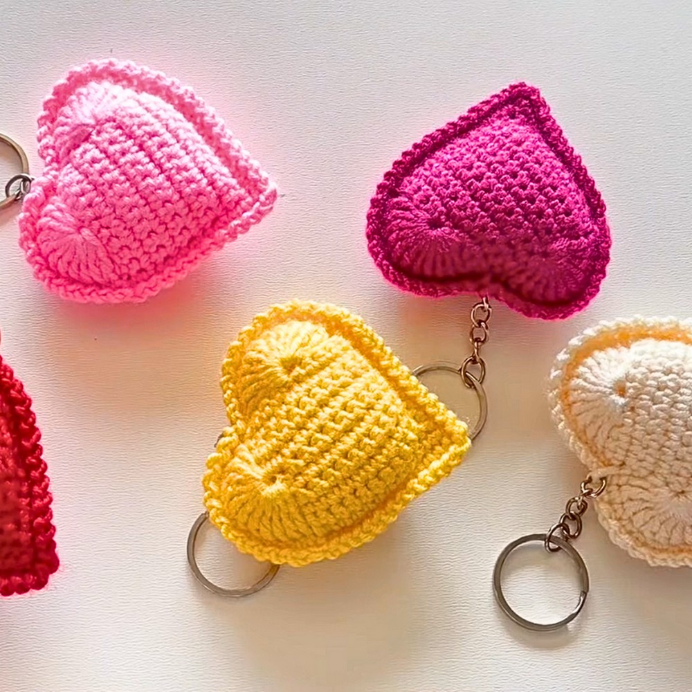 Crochet A Heart-shaped Keychain For A Perfect Accessory Or Gift - DIY ...