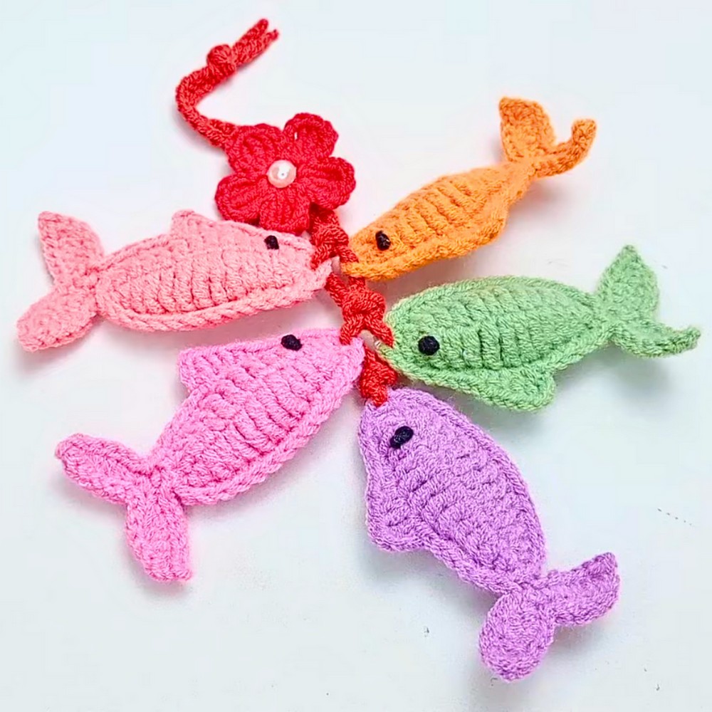 Crochet a Charming Small Fish Ornament – Elegant Design - DIY Crafts